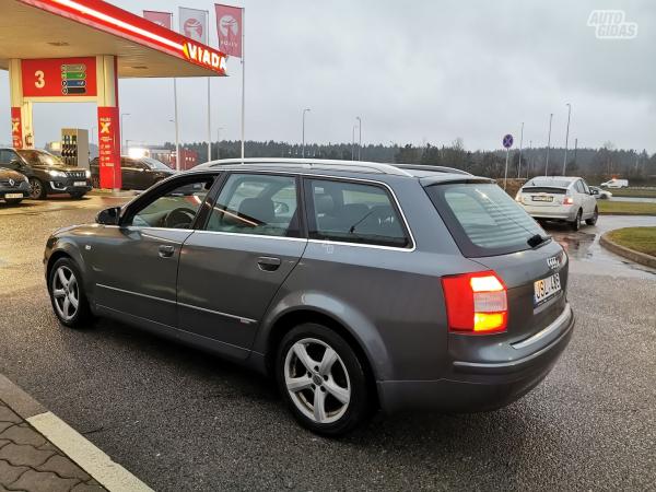 Pelēks Audi A4 2004 Viļņa, ar dzinēja tilpumu 1.90 L un nobraukumu 300 tūkst. km par 850 €, foto 1 vietnē AUTOMOTO.COM.LV