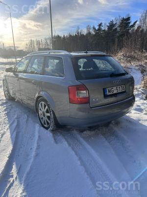 Grey Audi A4 2004 in Riga, with an engine capacity of 2.50 L and mileage of 350 thousand km for 1750 €, photo 3 on AUTOMOTO.COM.LV