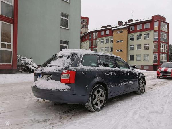 Grey Audi A4 2004 in Vilnius, with an engine capacity of 2.50 L and mileage of 300 thousand km for 750 €, photo 4 on AUTOMOTO.COM.LV