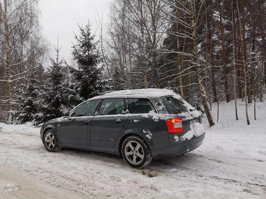 Grey Audi A4 2004 in Vilnius, with an engine capacity of 2.50 L and mileage of 300 thousand km for 750 €, photo 5 on AUTOMOTO.COM.LV