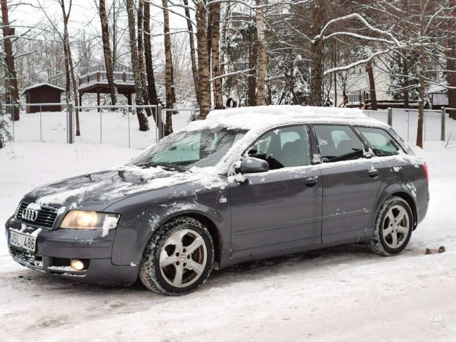 Grey Audi A4 2004 in Vilnius, with an engine capacity of 2.50 L and mileage of 300 thousand km for 750 €, photo 9 on AUTOMOTO.COM.LV