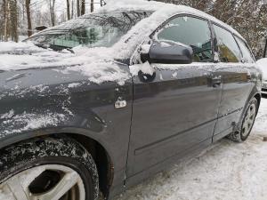 Grey Audi A4 2004 in Vilnius, with an engine capacity of 2.50 L and mileage of 300 thousand km for 750 €, photo 10 on AUTOMOTO.COM.LV