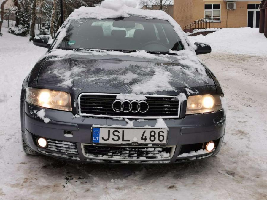 Grey Audi A4 2004 in Vilnius, with an engine capacity of 2.50 L and mileage of 300 thousand km for 750 €, photo 14 on AUTOMOTO.COM.LV