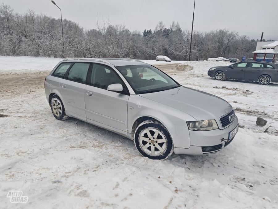 Pelēks Audi A4 2004 Utena, ar dzinēja tilpumu 1.90 L un nobraukumu 331 tūkst. km par 800 €, foto 2 vietnē AUTOMOTO.COM.LV