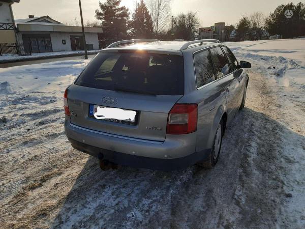 Pelēks Audi A4 2004 Kauņa, ar dzinēja tilpumu 1.90 L un nobraukumu 267 tūkst. km par 2000 €, foto 3 vietnē AUTOMOTO.COM.LV