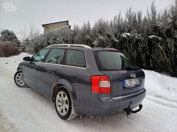Pelēks Audi A4 2004 Kauņa, ar dzinēja tilpumu 1.90 L un nobraukumu 281 tūkst. km par 2290 €, foto 3 vietnē AUTOMOTO.COM.LV
