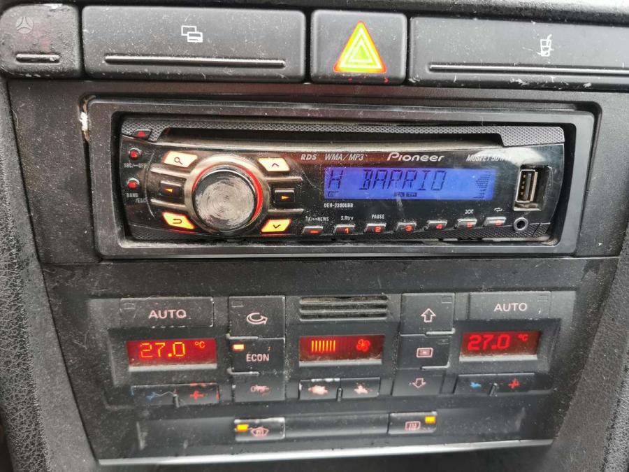 Серый Ауди А4 2004 в Вильнюс, объемом двигателя 2.50 л и пробегом 400 тыс. км за 700 €, фото 23 на AUTOMOTO.COM.LV