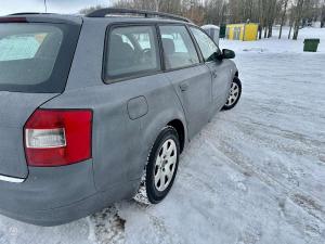Pelēks Audi A4 2004 Kaišiadorys, ar dzinēja tilpumu 1.90 L un nobraukumu 308 tūkst. km par 1475 €, foto 9 vietnē AUTOMOTO.COM.LV