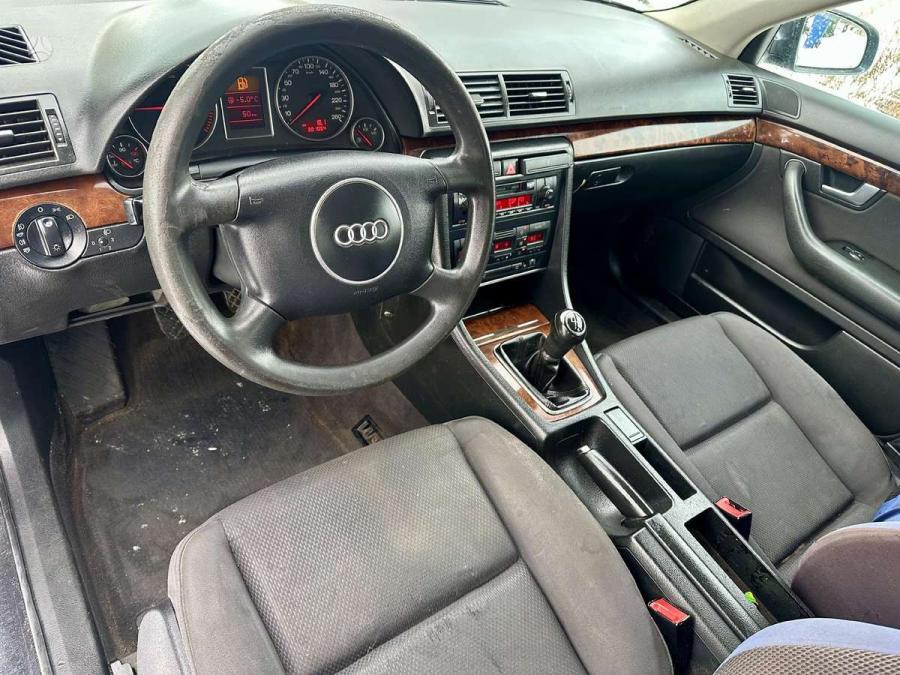 Pelēks Audi A4 2004 Kaišiadorys, ar dzinēja tilpumu 1.90 L un nobraukumu 308 tūkst. km par 1475 €, foto 14 vietnē AUTOMOTO.COM.LV
