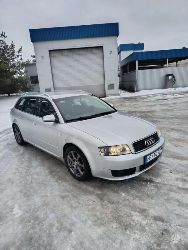Pelēks Audi A4 2004 Marijampole, ar dzinēja tilpumu 1.90 L un nobraukumu 349 tūkst. km par 2350 €, foto 2 vietnē AUTOMOTO.COM.LV
