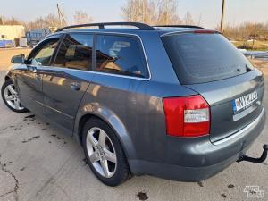 Pelēks Audi A4 2004 Viļņa, ar dzinēja tilpumu 1.90 L un nobraukumu 366 tūkst. km par 1950 €, foto 6 vietnē AUTOMOTO.COM.LV