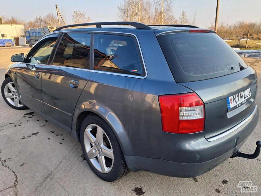 Pelēks Audi A4 2004 Viļņa, ar dzinēja tilpumu 1.90 L un nobraukumu 366 tūkst. km par 1950 €, foto 6 vietnē AUTOMOTO.COM.LV