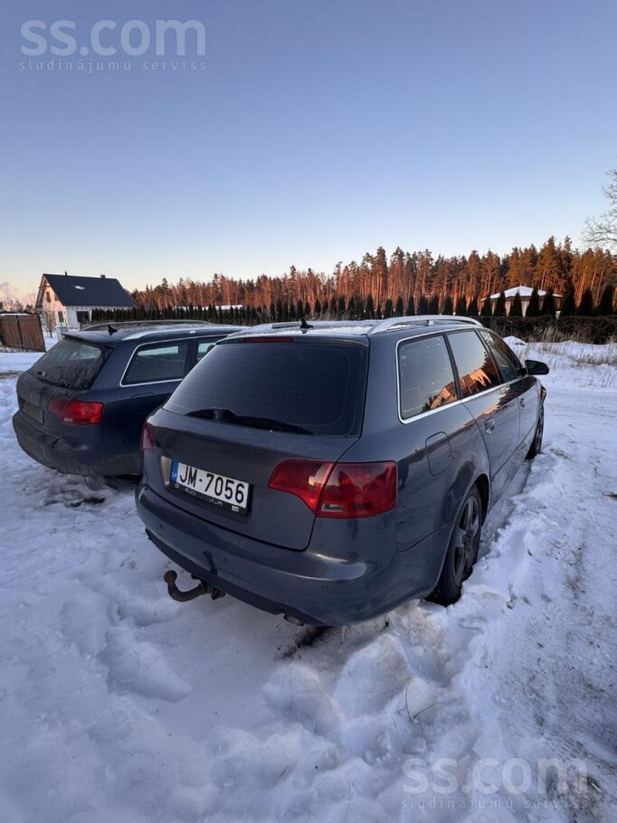 Pelēks Audi A4 2004 Rīga, ar dzinēja tilpumu 3.00 L un nobraukumu 485 tūkst. km par 3000 €, foto 5 vietnē AUTOMOTO.COM.LV