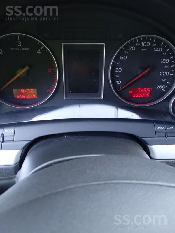 Pelēks Audi A4 2004 Bauska, ar dzinēja tilpumu 1.90 L un nobraukumu 332 tūkst. km par 1500 €, foto 2 vietnē AUTOMOTO.COM.LV