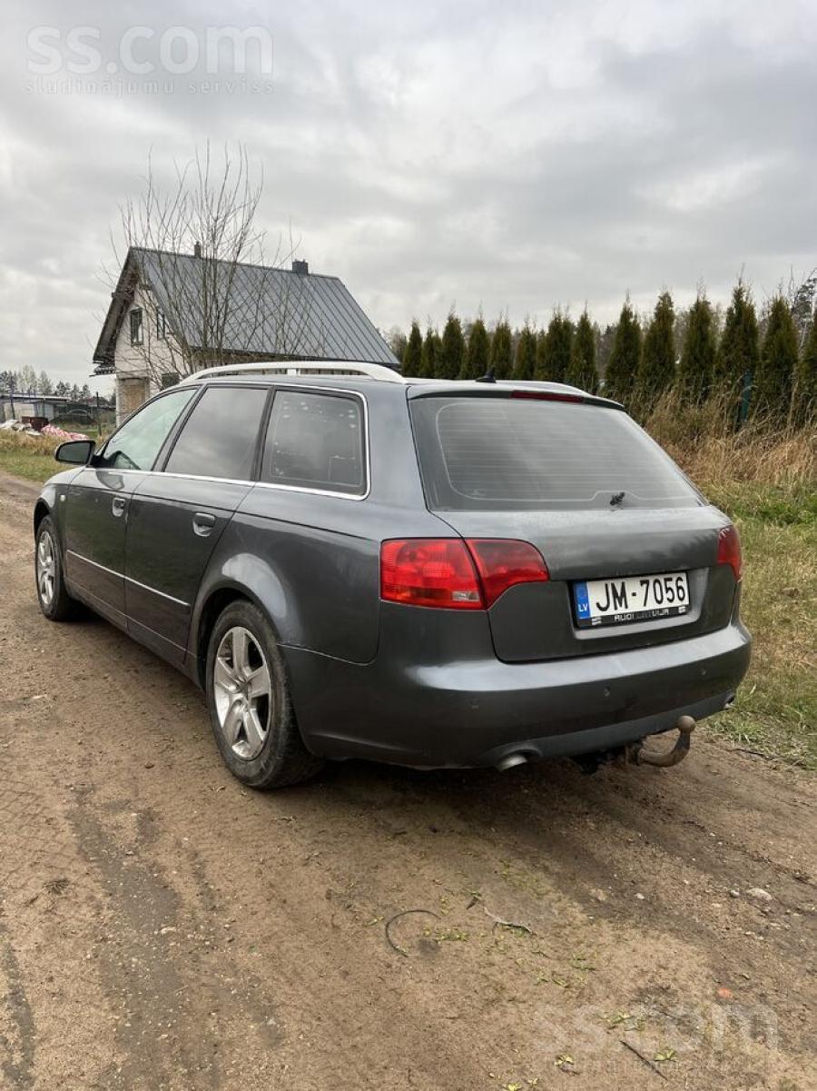 Pelēks Audi A4 2004 Rīga, ar dzinēja tilpumu 3.00 L un nobraukumu 484 tūkst. km par 1700 €, foto 7 vietnē AUTOMOTO.COM.LV