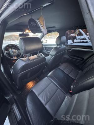 Pelēks Audi A4 2004 Rīga, ar dzinēja tilpumu 3.00 L un nobraukumu 484 tūkst. km par 1700 €, foto 12 vietnē AUTOMOTO.COM.LV