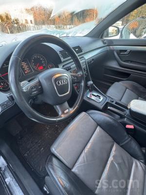 Pelēks Audi A4 2004 Rīga, ar dzinēja tilpumu 3.00 L un nobraukumu 484 tūkst. km par 1700 €, foto 14 vietnē AUTOMOTO.COM.LV