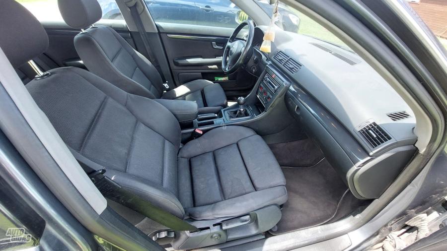 Grey Audi A4 2004 in Trakai, with an engine capacity of 2.50 L and mileage of 238 thousand km for 1200 €, photo 13 on AUTOMOTO.COM.LV