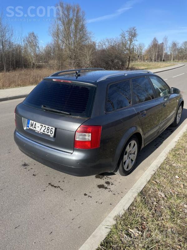 Pelēks Audi A4 2004 Rīga, ar dzinēja tilpumu 1.90 L un nobraukumu 362 tūkst. km par 1800 €, foto 2 vietnē AUTOMOTO.COM.LV