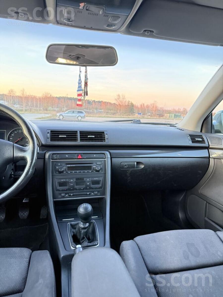 Серый Ауди А4 2004 в Тукумс, объемом двигателя 1.90 л и пробегом 350 тыс. км за 2590 €, фото 19 на AUTOMOTO.COM.LV
