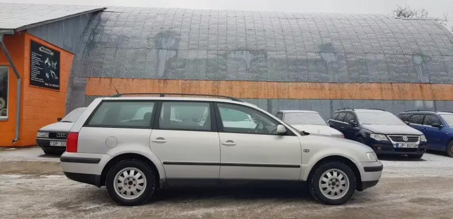 Grey Audi A4 2004 in Valmiera, with an engine capacity of 2.00 L and mileage of 402 thousand km for 1950 €, photo 3 on AUTOMOTO.COM.LV