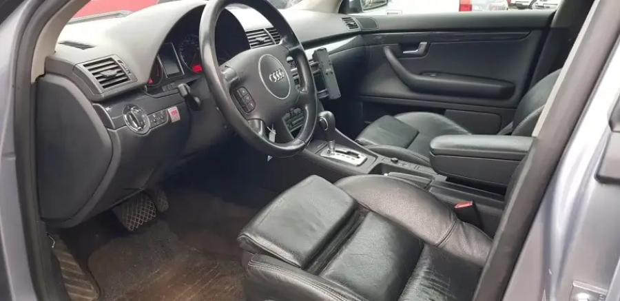 Grey Audi A4 2004 in Valmiera, with an engine capacity of 2.00 L and mileage of 402 thousand km for 1950 €, photo 11 on AUTOMOTO.COM.LV
