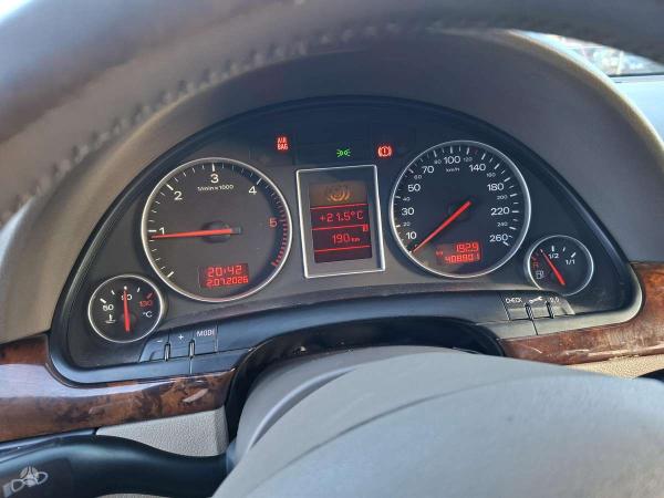 Pelēks Audi A4 2004 Plungė, ar dzinēja tilpumu 1.90 L un nobraukumu 409 tūkst. km par 750 €, foto 9 vietnē AUTOMOTO.COM.LV