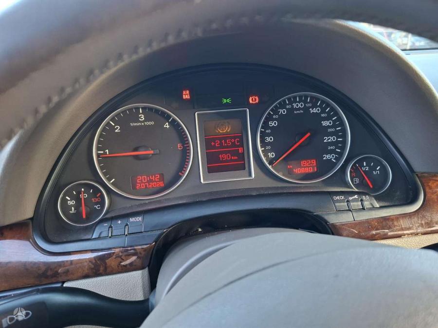 Pelēks Audi A4 2004 Plungė, ar dzinēja tilpumu 1.90 L un nobraukumu 409 tūkst. km par 750 €, foto 10 vietnē AUTOMOTO.COM.LV