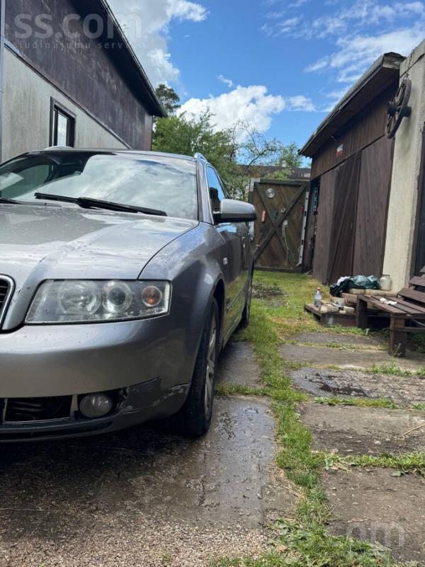 Grey Audi A4 2004 in Riga, with an engine capacity of 2.50 L and mileage of 453 thousand km for 1700 €, photo 4 on AUTOMOTO.COM.LV