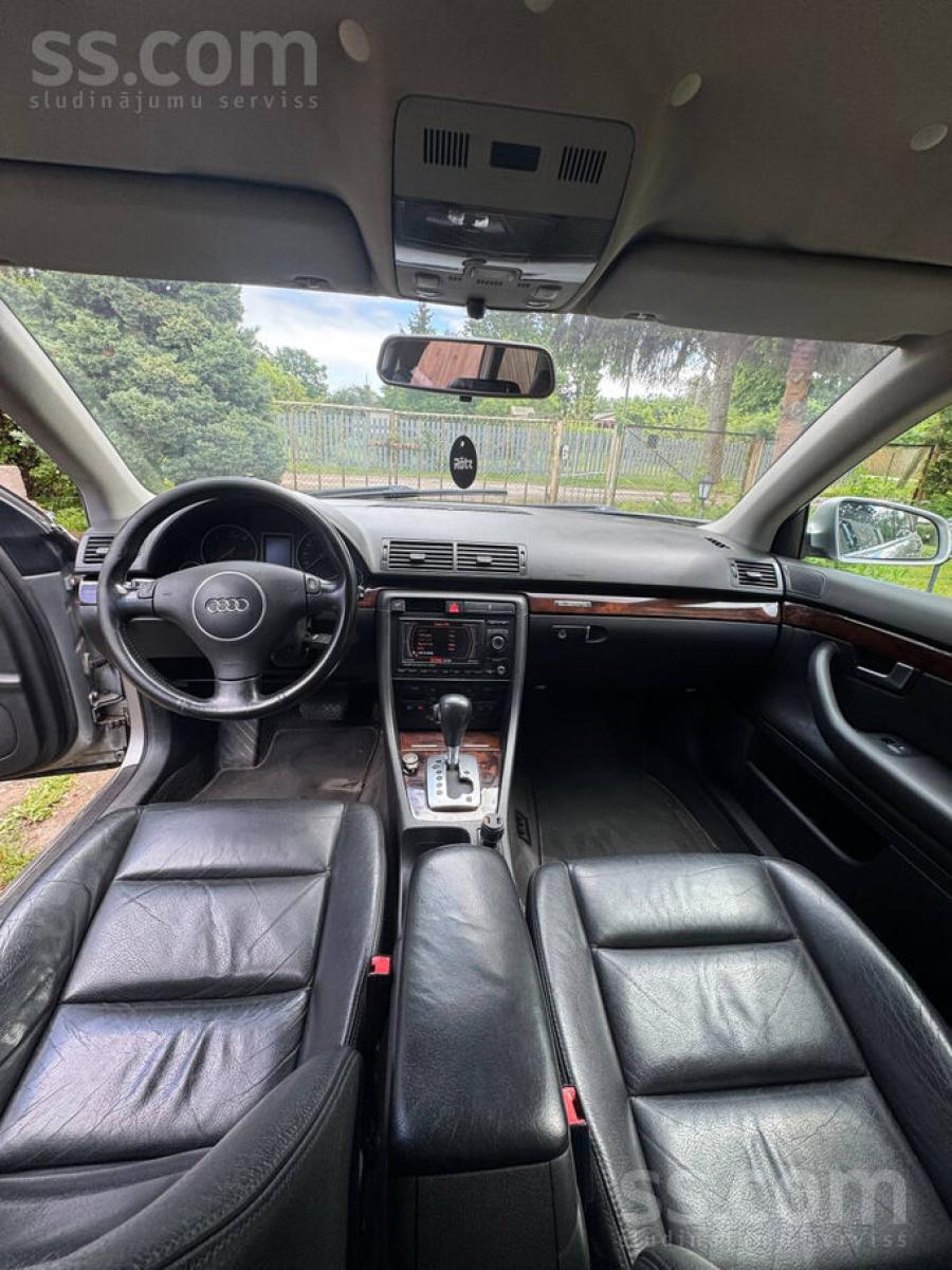 Grey Audi A4 2004 in Riga, with an engine capacity of 2.50 L and mileage of 453 thousand km for 1700 €, photo 9 on AUTOMOTO.COM.LV