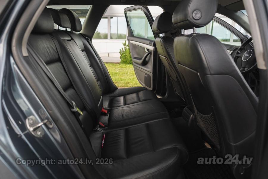 Grey Audi A4 2004 in Tallinn, with an engine capacity of 2.50 L and mileage of 277 thousand km for 2999 €, photo 6 on AUTOMOTO.COM.LV