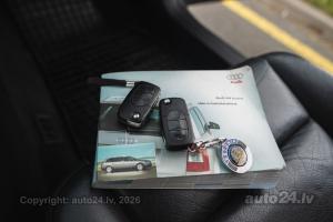 Grey Audi A4 2004 in Tallinn, with an engine capacity of 2.50 L and mileage of 277 thousand km for 2999 €, photo 10 on AUTOMOTO.COM.LV