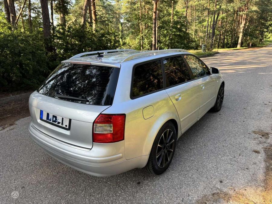 Pelēks Audi A4 2004 Kauņa, ar dzinēja tilpumu 1.90 L un nobraukumu 340 tūkst. km par 1550 €, foto 3 vietnē AUTOMOTO.COM.LV