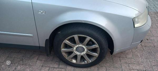 Pelēks Audi A4 2004 Vilkaviškis, ar dzinēja tilpumu 1.90 L un nobraukumu 418 tūkst. km par 1850 €, foto 3 vietnē AUTOMOTO.COM.LV