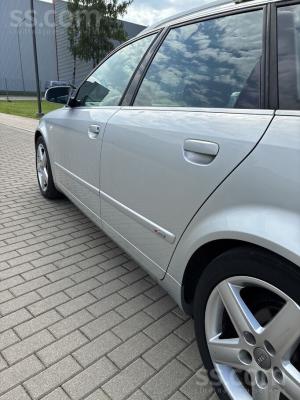 Pelēks Audi A4 2004 Rīga, ar dzinēja tilpumu 1.90 L un nobraukumu 319 tūkst. km par 2650 €, foto 10 vietnē AUTOMOTO.COM.LV