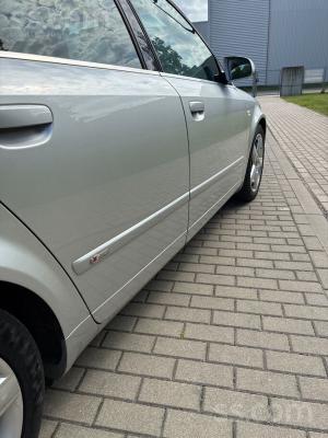 Pelēks Audi A4 2004 Rīga, ar dzinēja tilpumu 1.90 L un nobraukumu 319 tūkst. km par 2650 €, foto 11 vietnē AUTOMOTO.COM.LV