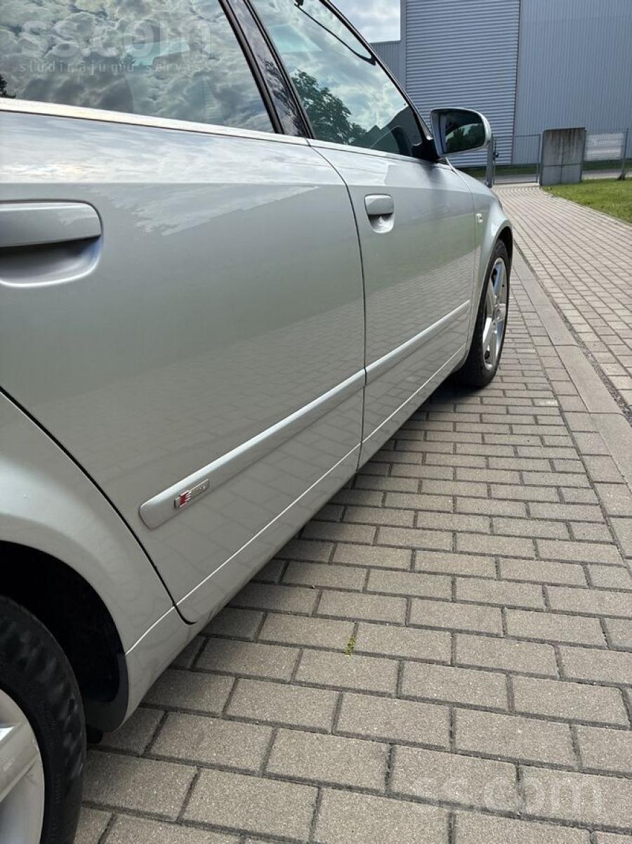 Pelēks Audi A4 2004 Rīga, ar dzinēja tilpumu 1.90 L un nobraukumu 319 tūkst. km par 2650 €, foto 11 vietnē AUTOMOTO.COM.LV