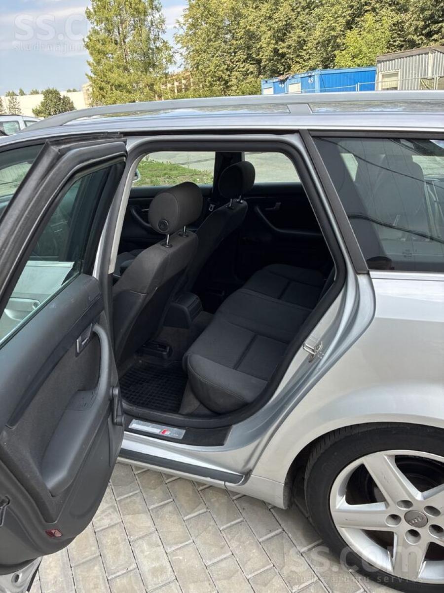 Pelēks Audi A4 2004 Rīga, ar dzinēja tilpumu 1.90 L un nobraukumu 319 tūkst. km par 2650 €, foto 24 vietnē AUTOMOTO.COM.LV