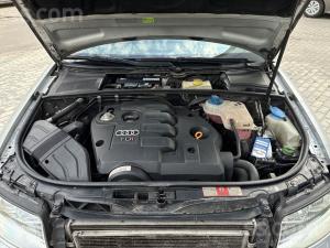 Pelēks Audi A4 2004 Rīga, ar dzinēja tilpumu 1.90 L un nobraukumu 319 tūkst. km par 2650 €, foto 27 vietnē AUTOMOTO.COM.LV
