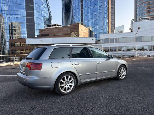 Pelēks Audi A4 2004 Viļņa, ar dzinēja tilpumu 2.97 L un nobraukumu 260 tūkst. km par 2200 €, foto 1 vietnē AUTOMOTO.COM.LV
