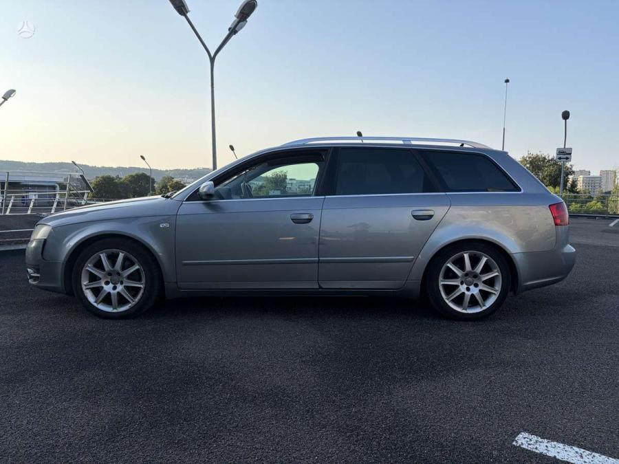 Pelēks Audi A4 2004 Viļņa, ar dzinēja tilpumu 2.97 L un nobraukumu 260 tūkst. km par 2200 €, foto 8 vietnē AUTOMOTO.COM.LV