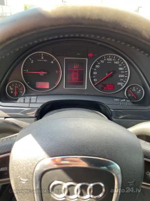 Pelēks Audi A4 2004 Tartu, ar dzinēja tilpumu 1.90 L un nobraukumu 347 tūkst. km par 5999 €, foto 12 vietnē AUTOMOTO.COM.LV