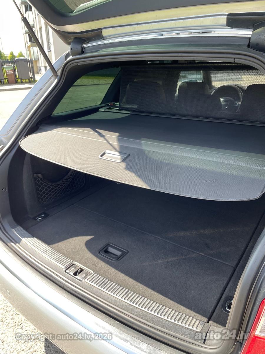 Pelēks Audi A4 2004 Tartu, ar dzinēja tilpumu 1.90 L un nobraukumu 347 tūkst. km par 5999 €, foto 13 vietnē AUTOMOTO.COM.LV