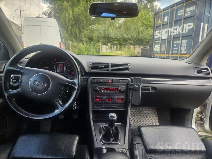 Pelēks Audi A4 2004 Rīga, ar dzinēja tilpumu 1.90 L un nobraukumu 291 tūkst. km par 2550 €, foto 9 vietnē AUTOMOTO.COM.LV