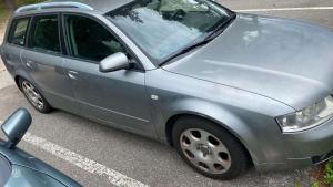 Pelēks Audi A4 2004 Nemenčinė, ar dzinēja tilpumu 1.90 L un nobraukumu 280 tūkst. km par 600 €, foto 3 vietnē AUTOMOTO.COM.LV