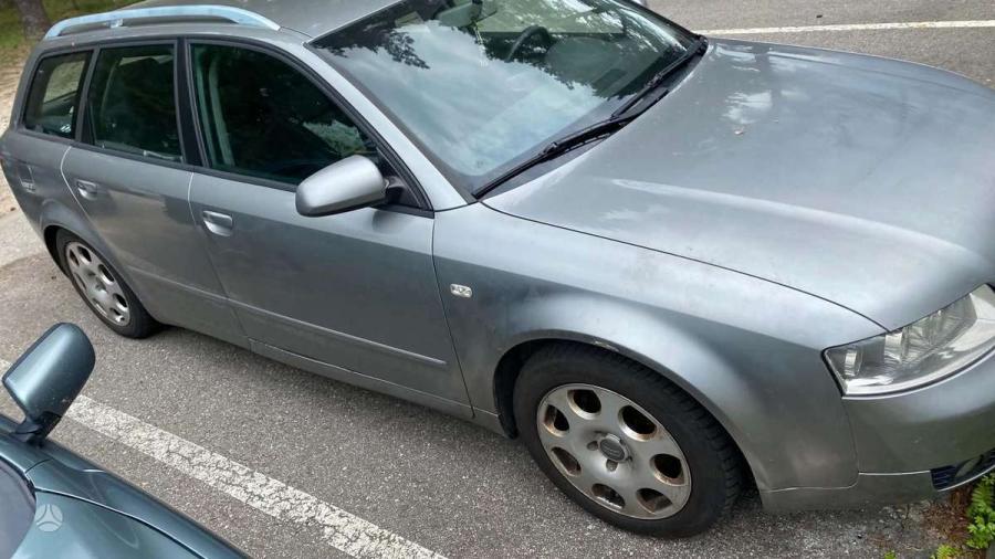 Pelēks Audi A4 2004 Nemenčinė, ar dzinēja tilpumu 1.90 L un nobraukumu 280 tūkst. km par 600 €, foto 3 vietnē AUTOMOTO.COM.LV