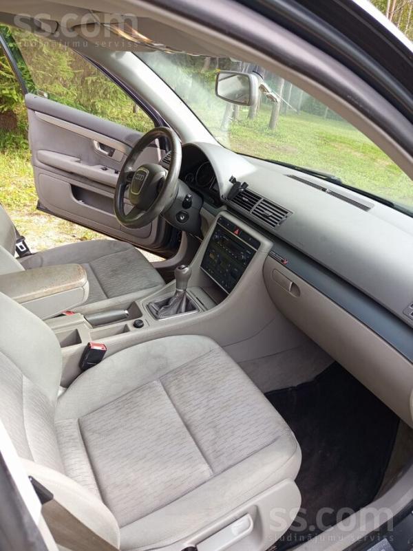 Pelēks Audi A4 2004 Ogre, ar dzinēja tilpumu 1.90 L un nobraukumu 343 tūkst. km par 2000 €, foto 6 vietnē AUTOMOTO.COM.LV