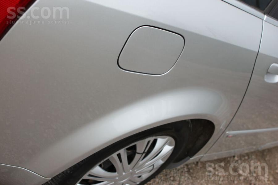 Grey Audi A4 2004 in Bauska, with an engine capacity of 1.90 L and mileage of 359 thousand km for 2250 €, photo 16 on AUTOMOTO.COM.LV