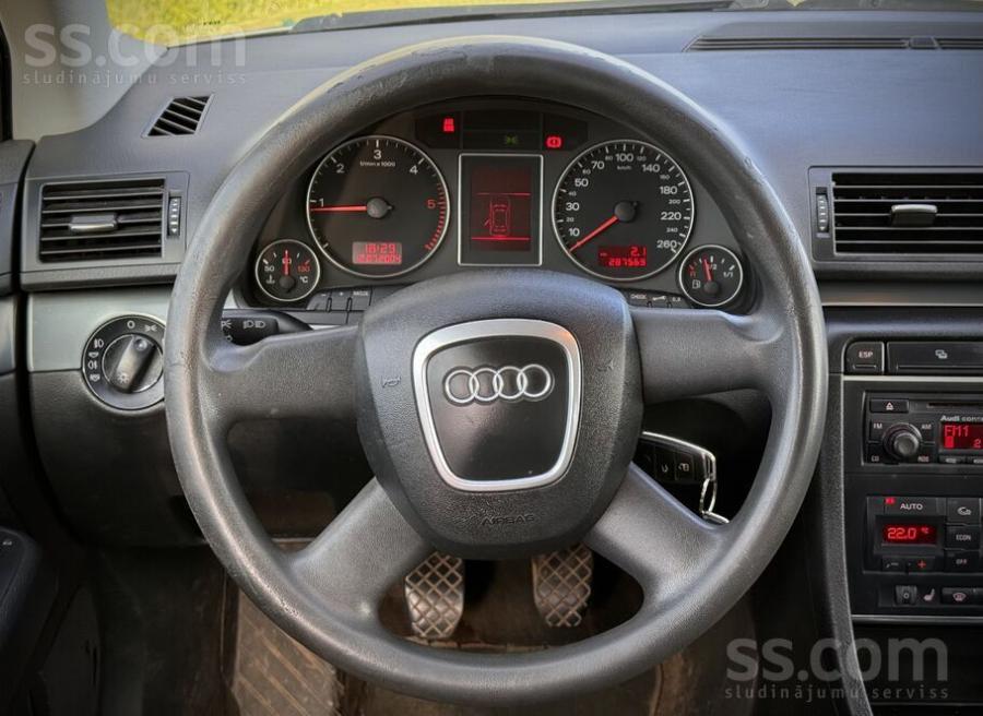 Pelēks Audi A4 2005 Rīga, ar dzinēja tilpumu 2.50 L un nobraukumu 284 tūkst. km par 1750 €, foto 10 vietnē AUTOMOTO.COM.LV