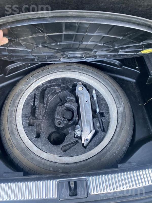 Pelēks Audi A4 2005 Liepāja, ar dzinēja tilpumu 3.00 L un nobraukumu 400 tūkst. km par 2700 €, foto 8 vietnē AUTOMOTO.COM.LV